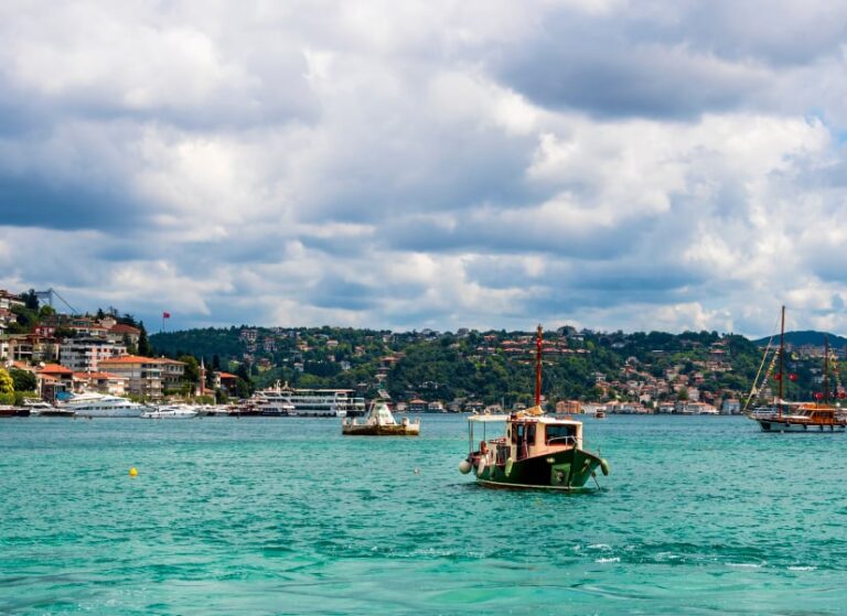 İstanbul’u Gözlerin Kapalı Dinlemek İçin En Güzel Sahiller | Etstur Let ...